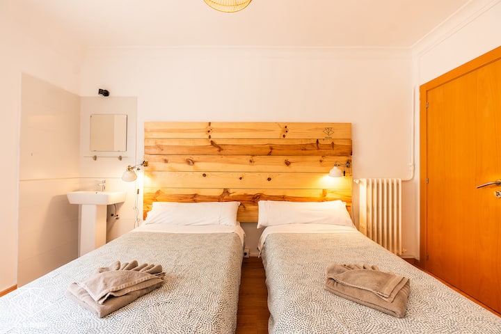Habitación Doble Con Baño Compartido - Burgos