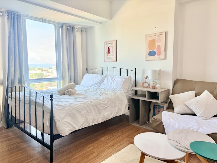 Abreeza Place Cozy Condo In Bajada Downtown - Davao City