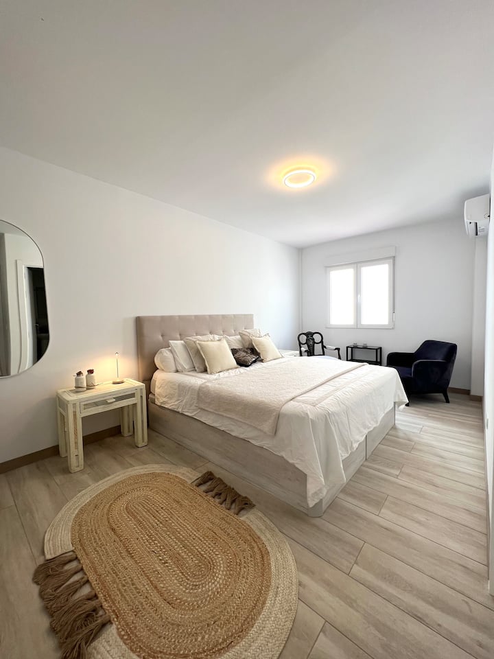 Spacious Modern Room In Beautiful Central Location - Marbella