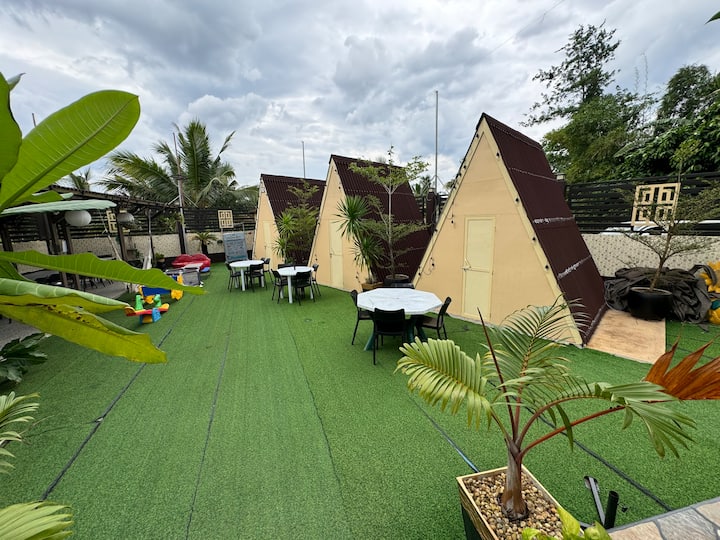Cabana Room 1 At Villa Salome Resort - Tiwi