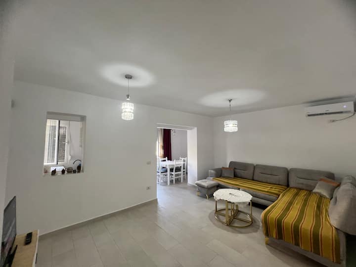 I Am The Huge 2+1 Bedroom Flat For 6 Guests - Orikum