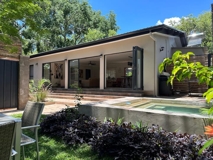 Kigelia Cottage Self Catering - Victoria Falls