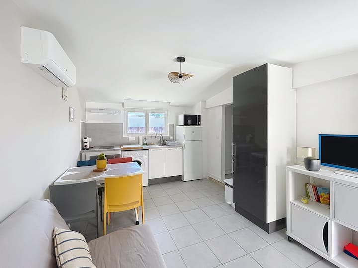 Cosy Pour 4 – Terrasse & Parking, Proche Plage - Le Grau d'Agde