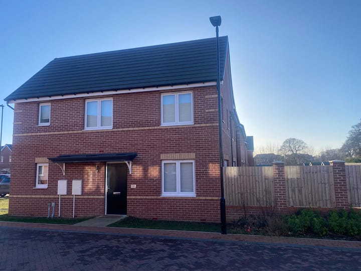 Stylish New Build Home / Hatfield Doncaster - Doncaster