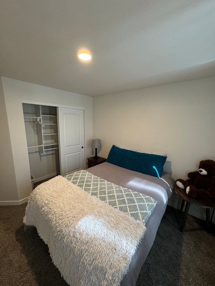 Come Stay With Us In Redmond - Redmond, OR