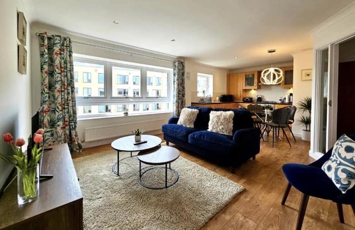 Peach Tree Apartment – Cambridge Station | Parking - Cambridge