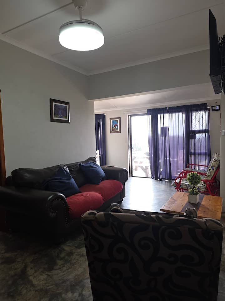 South Coast Janeline Airbnb Hibberdene Unit 1 - Hibberdene
