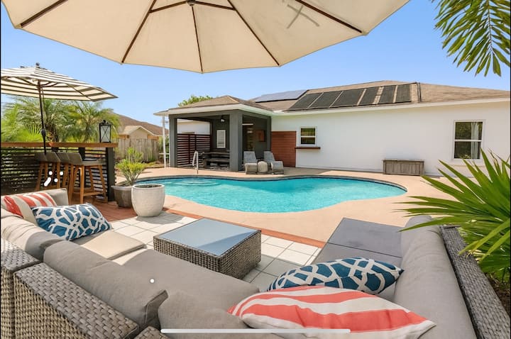 4bedroom Tropical Oasis In Treasure Coast - Port St. Lucie, FL