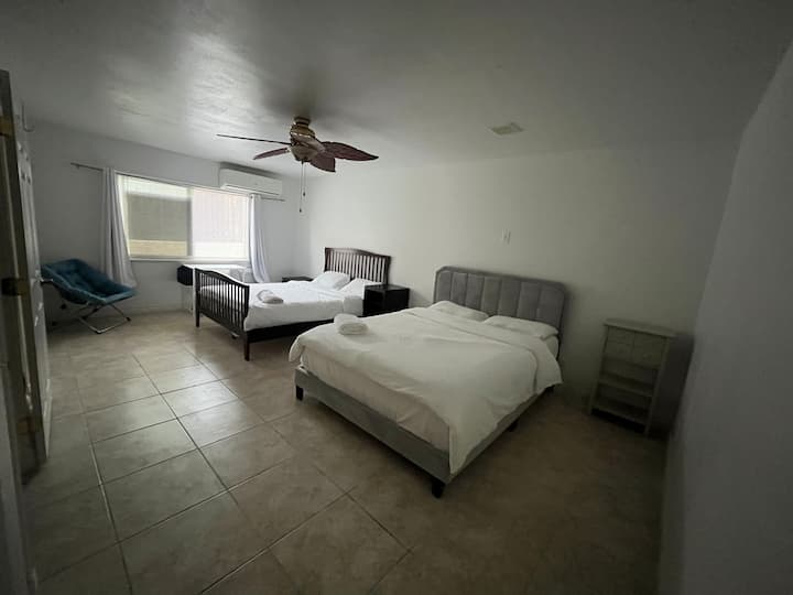 Spacious, Large Master Bedroom - Jurupa Valley, CA