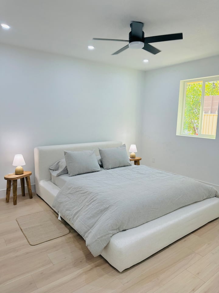 “Modern Apartment In Heart Of Las Vegas” - Las Vegas, NV