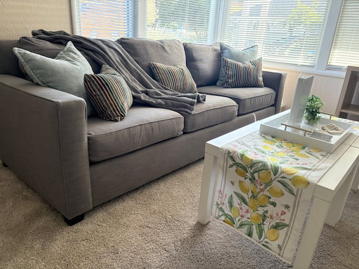 Home, Wifi & Parking In The Bay Area 30+ Days - Hayward, CA