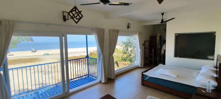 Wavesong | Private 2-suite Beachfront - Alappuzha