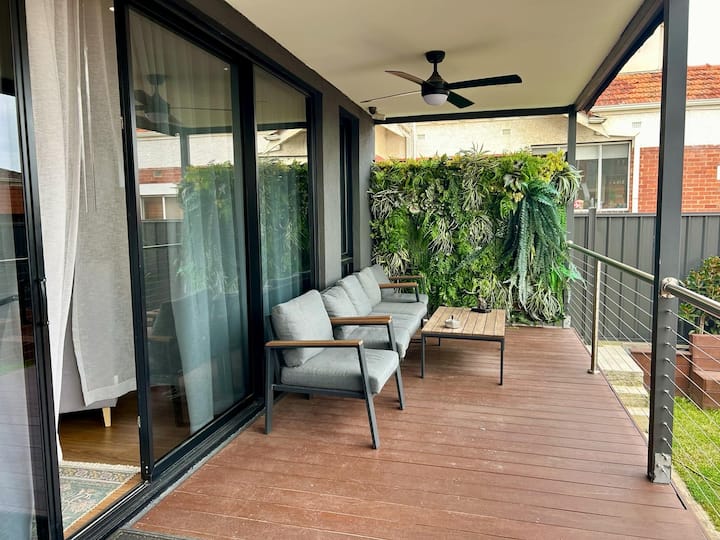 Modern Home - Gr8 4 Family Or Groups - Melbourne