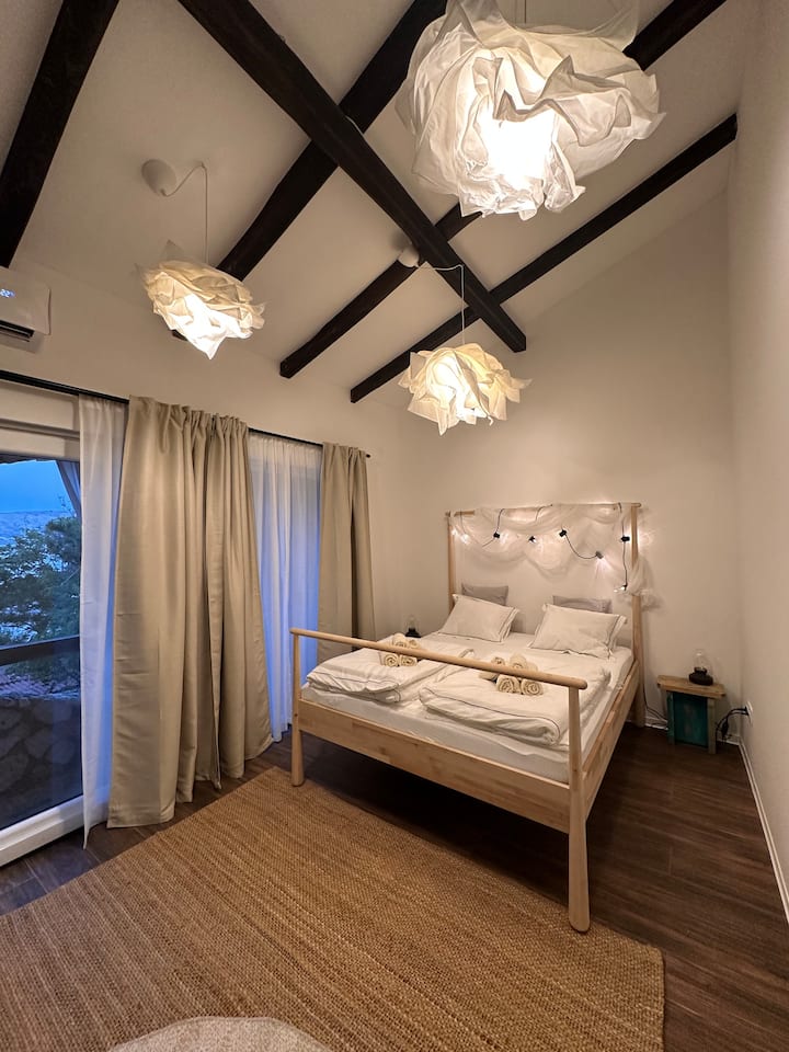 Kuća Ferdinand-
Apartman Danica - Pag