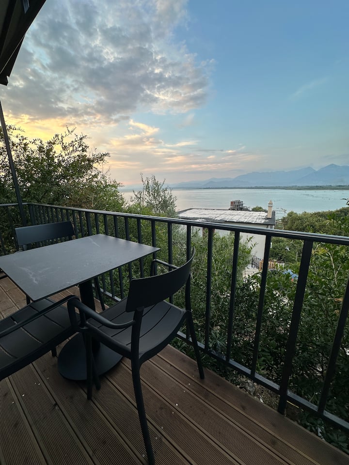 Lake Escape Villa Shirokë - Albania