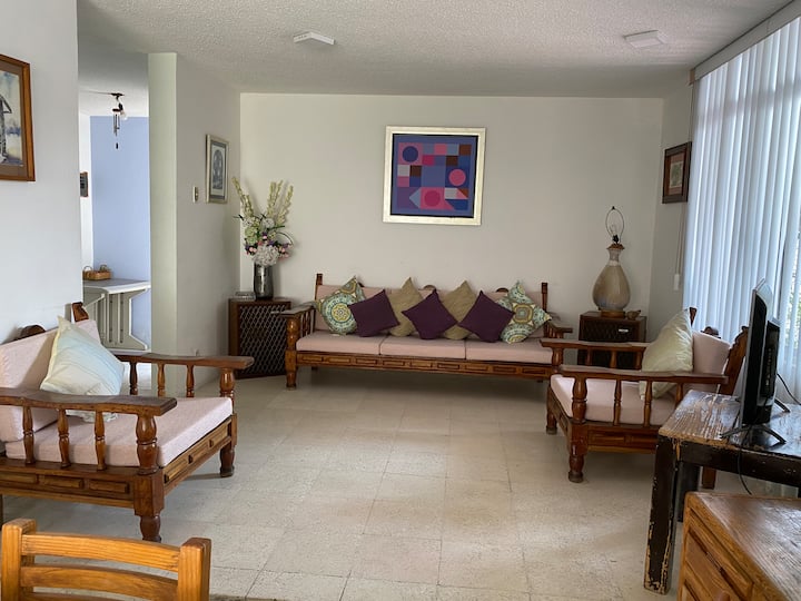 Casa  Amplia, Cálida, Jardín, Calidad Grupos
Gnp - Città del Messico