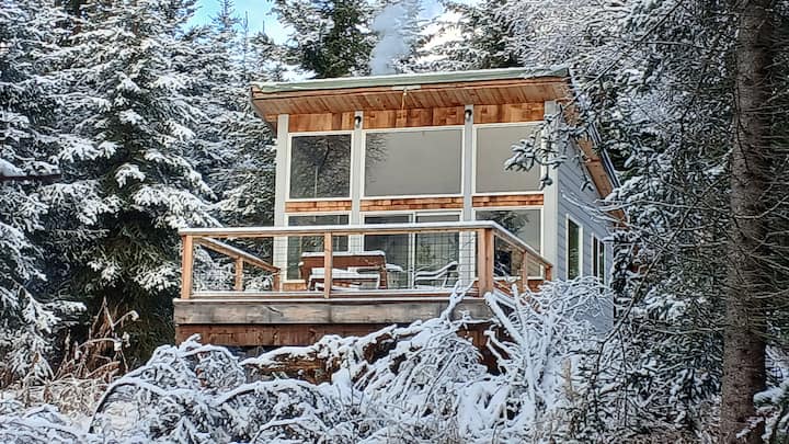 West Wayside Cabin - Alaska