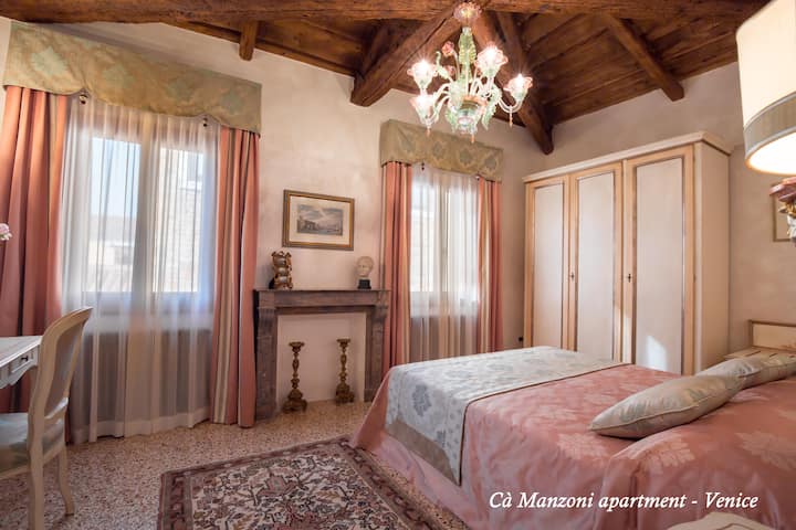 Ca' Manzoni Apartment With Rooftop Terrace In San Marco - Veneza