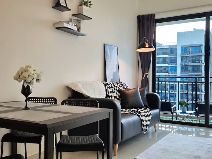 [2 Rooms Unit W Balcony & Spectacular View] -4 Pax - Johor Bahru