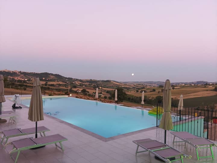 Appartamento Verso L'infinito Con Piscina - Castelfidardo