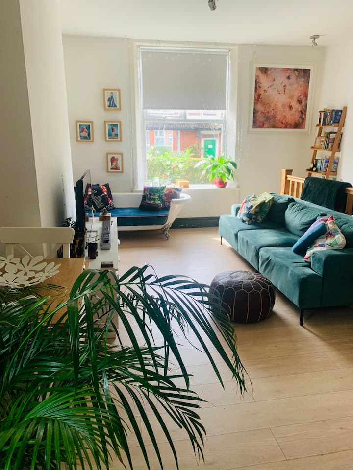 Quirky Riverside Apartment Manchester - Manchester