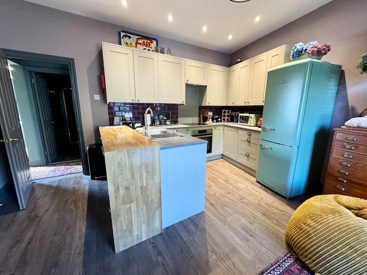 The St George: A Beautiful And Spacious Apartment - Bristol
