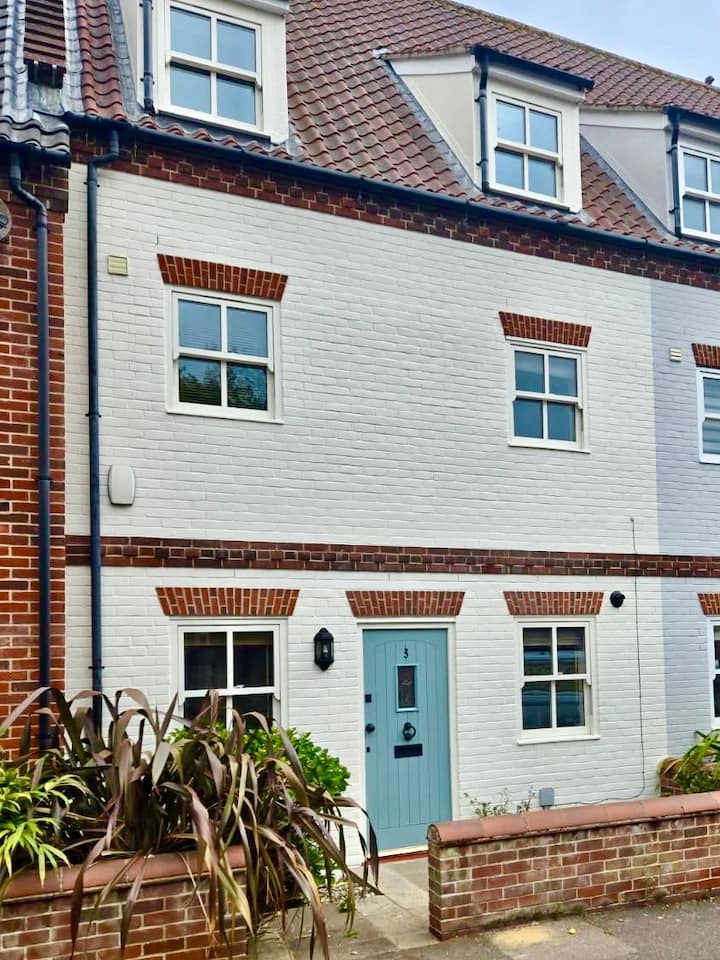 Seaside Fun With Style! - Wells-next-the-Sea