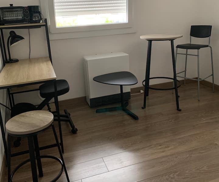 - 20 % Room Marck Calais Month  Tea Coffee Wifi Tv - Frankreich