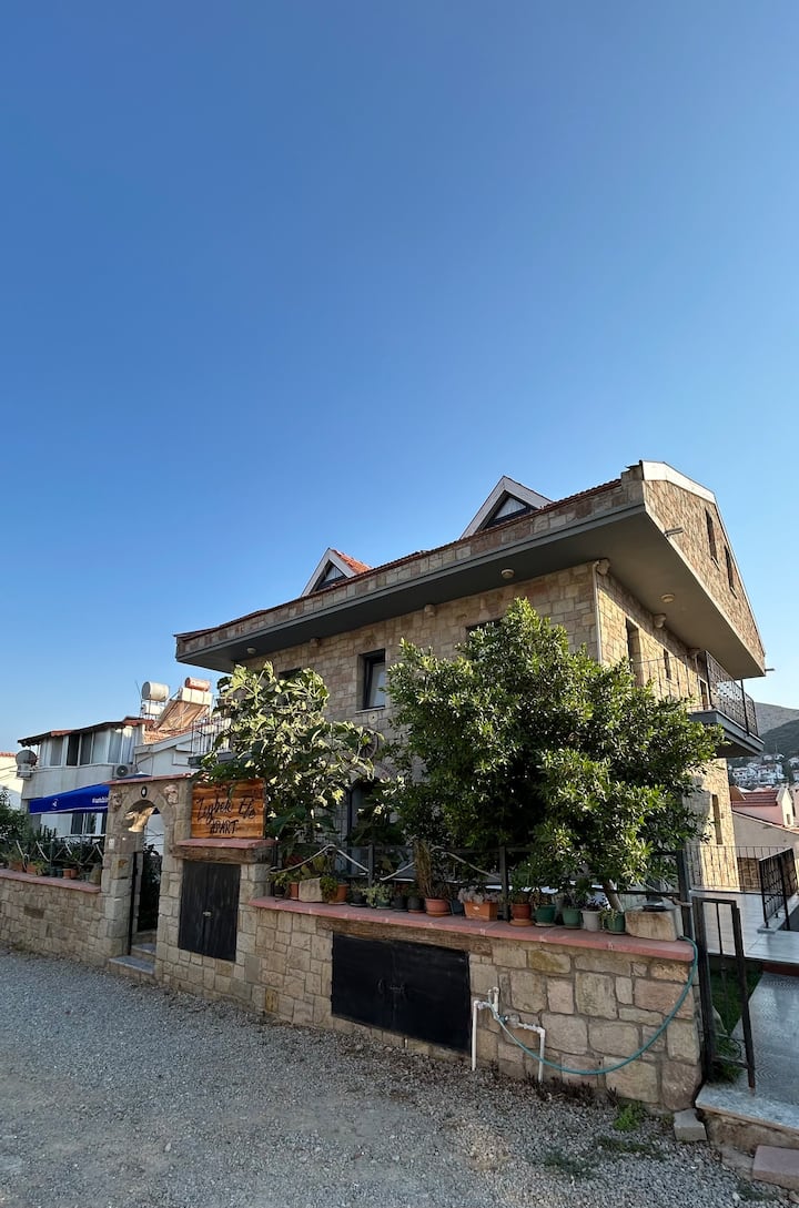 Zeybekefe Apart No:2 - Datça