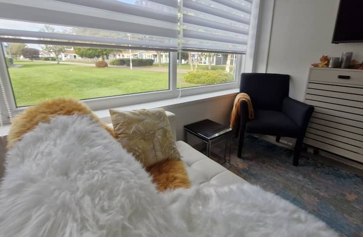 Modern Newly Renovated Home On The Broads - Lowestoft