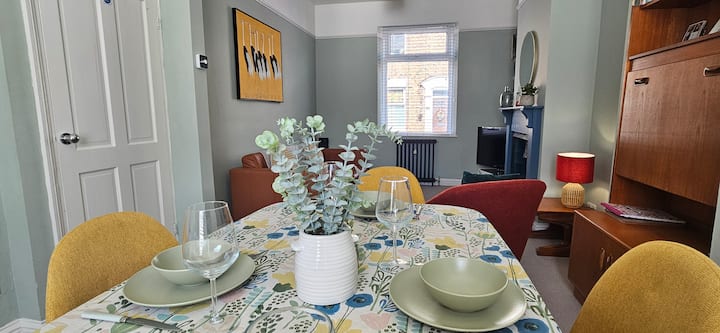 Stylish 2 Bed Nr Station & City Ctr With Parking - York