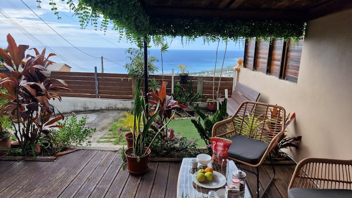 Vacances Paisible
1petit Déjeuner A Partir 2 Nuits - Réunion