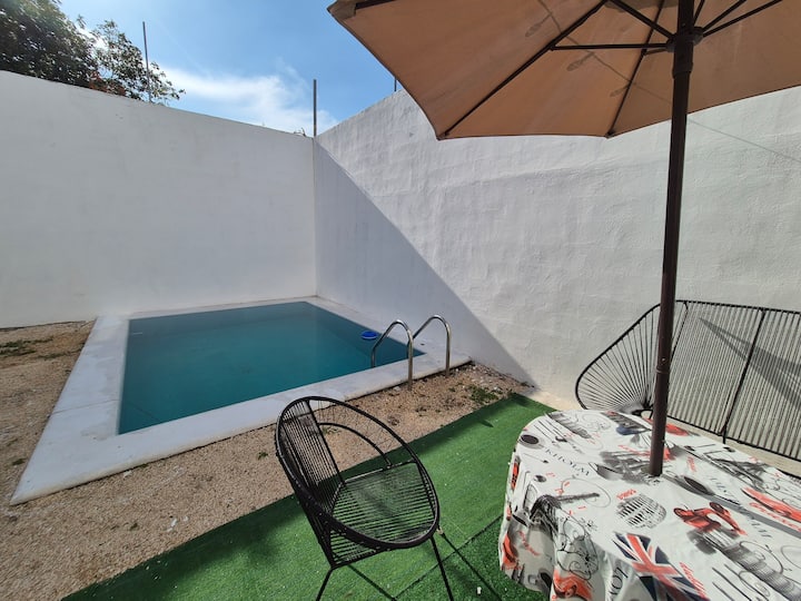 Casa Esmeralda - Alberca/ Con Recamara Planta Baja - Mérida, México