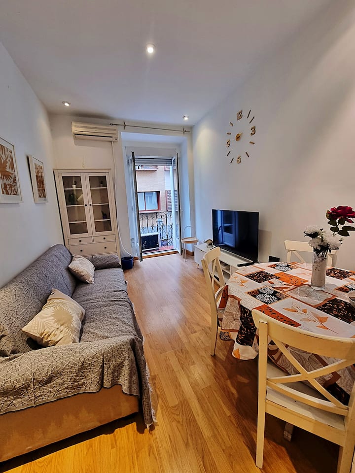 Maravilloso Y Cómodo Apartamento, Madrid-centro - Madrid