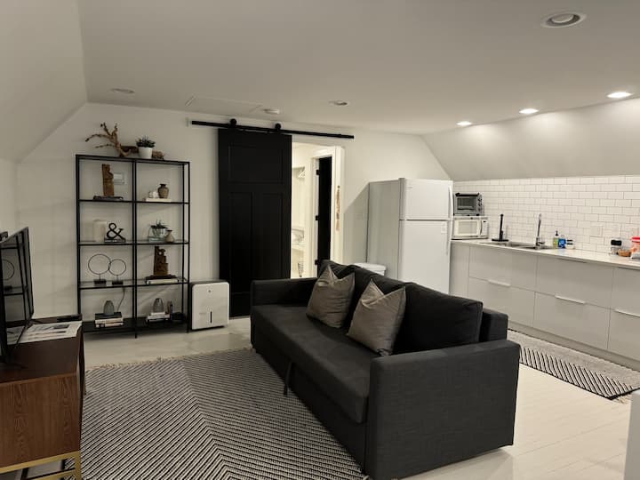 Johnson St Carriage House - High Point, NC