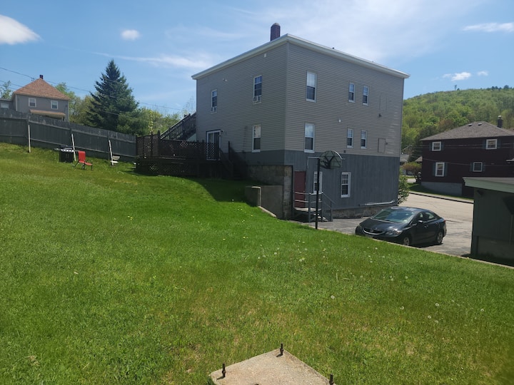 The Berlin Basecamp - Where Trails Meet Comfort - Jericho Mountain State Park, Berlin