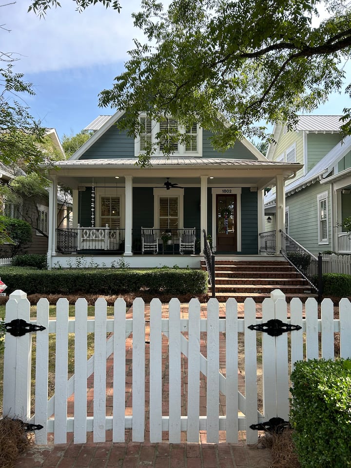 Little Blue Cottage - Oxford, MS