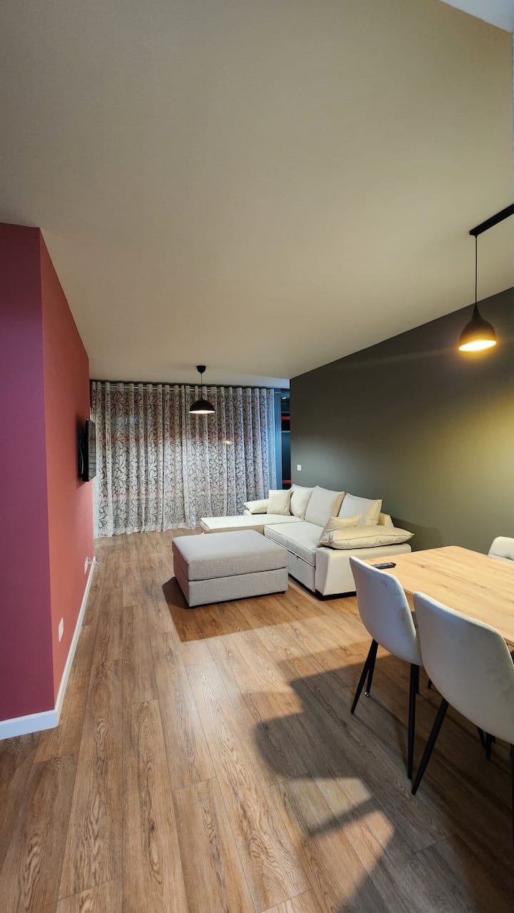 Top Location 1br/main Square/near Port & Sea - Durrës