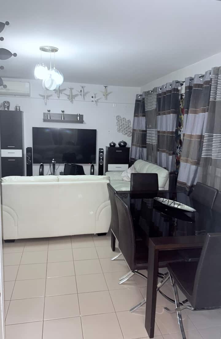 Cozy 2bed With Ensuite Bathroom - Luanda