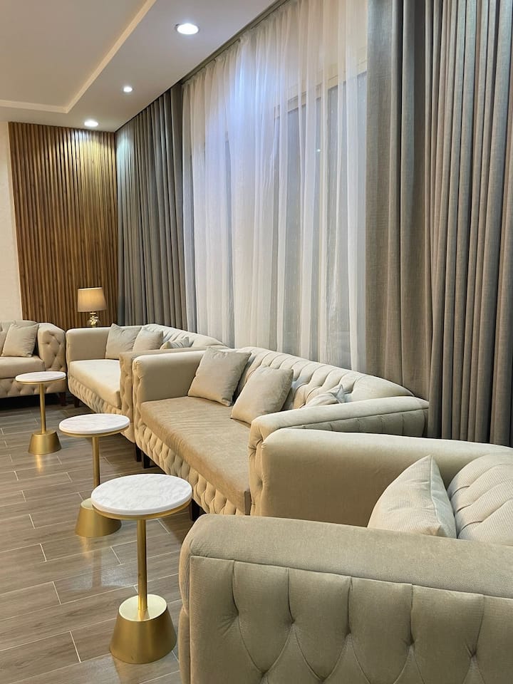 نسعد بستضافتكم - Riyadh