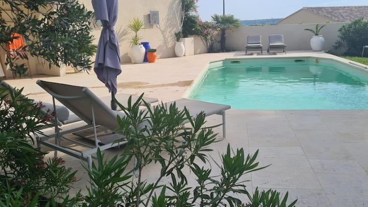 Maison Avec Piscine Chateauneuf Du Pape (Vaucluse) - Courthézon