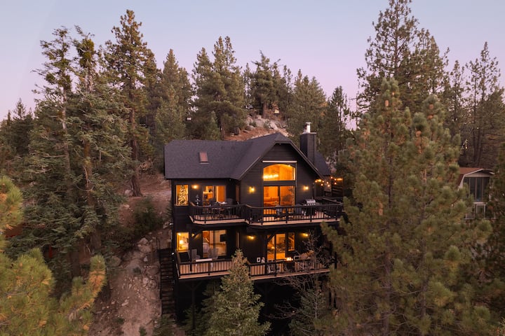 Timber Cliff Lodge - Running Springs, CA