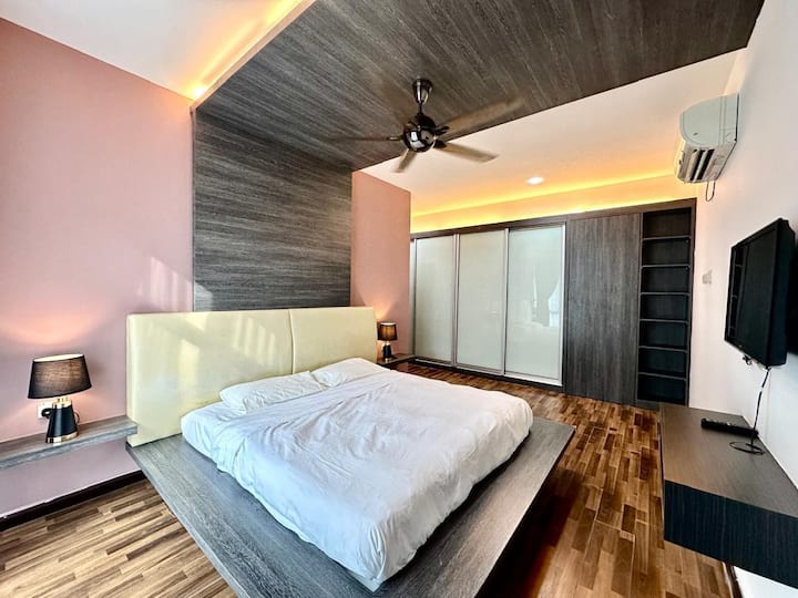 Home Suite @ Palazio Austin 3b2b - Johor