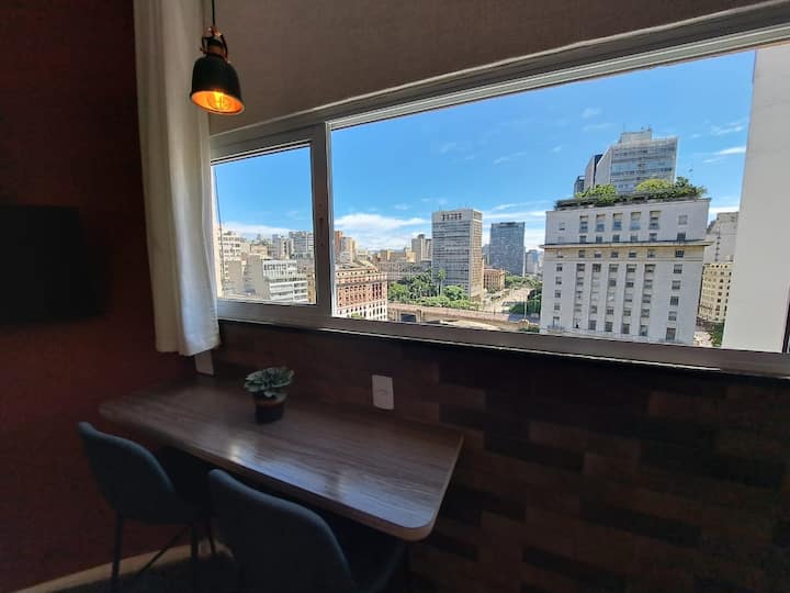 Conforto E Linda Vista - Lado Do Metrô Anhangabaú - São Paulo