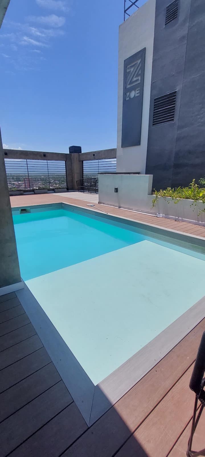 Moderno Departamento Céntrico Con Cochera Y Pileta - Tucumán
