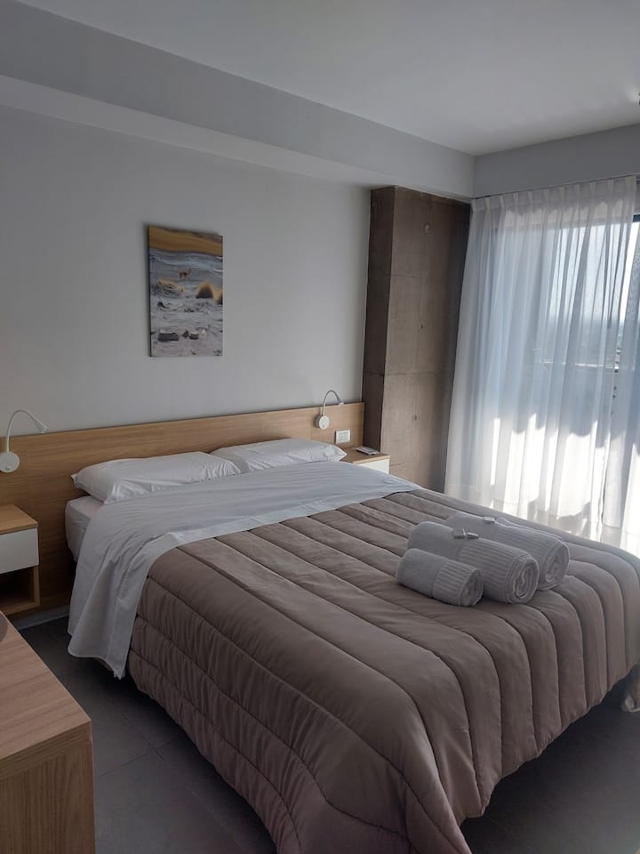 Elegante Y Luminoso Departamento 
Con Cochera - San Miguel de Tucumán