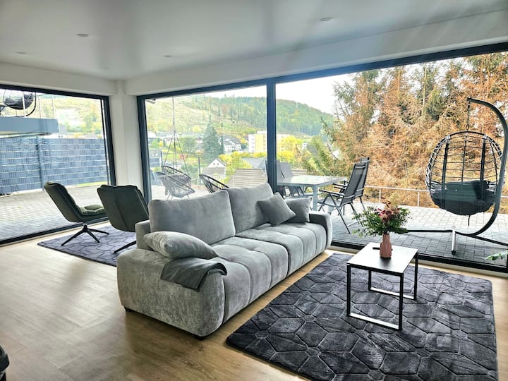 Stilvolle Wohnung Mit Blick Und Selbst-check-in - Bad Berleburg