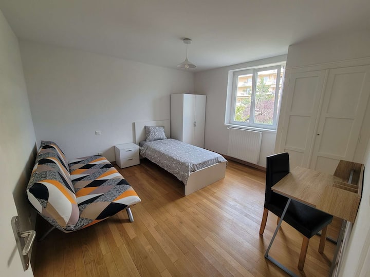 Bel Appartement Calme Bien Placé - Genebra