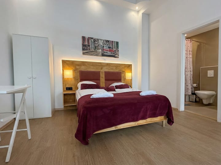 6-min To Lugner City | Affordable Apt For Up To 3p - Vienna