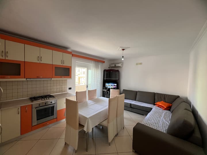 I Am The Big 2+1 Bedroom Flat For 8 Guests - Orikum